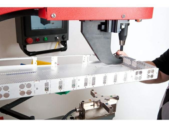 Insertion Presses: Haeger 824 Window Touch 5e